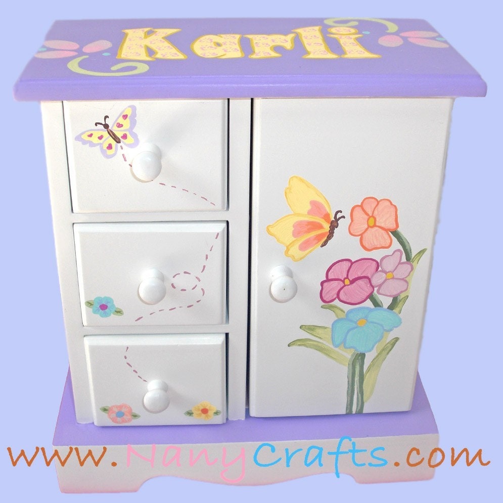 Personalized Purple Musical Jewelry Box for Girls by NanyCrafts Personalized Purple Musical Jewelry Box for Girls by NanyCrafts