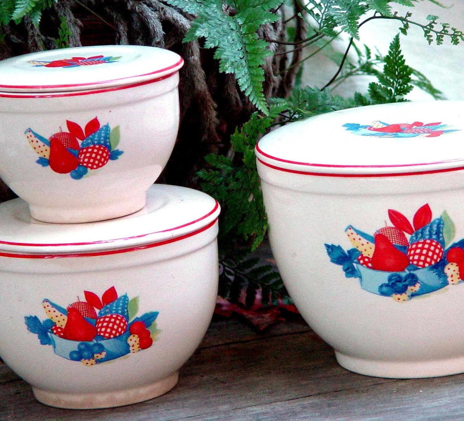 Universal Cambridge China Calico Fruit Refrigerator Dishes