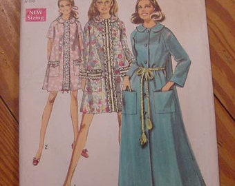 1968 Simplicity 7778 Dress pattern Size 13 14 Teen by julianne
