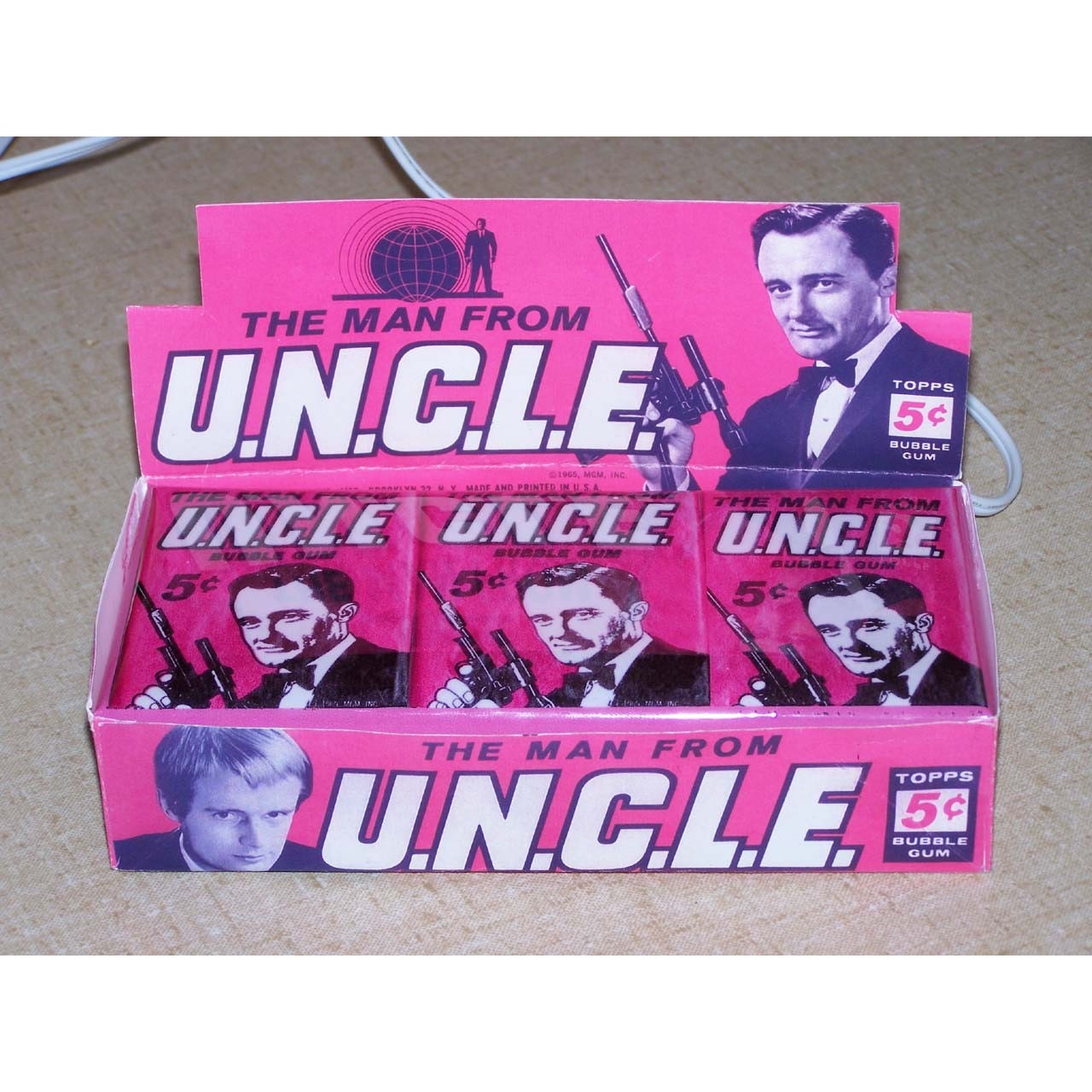 Man From UNCLE U.N.C.L.E.gum card box 3 wax wrappers NIGHT