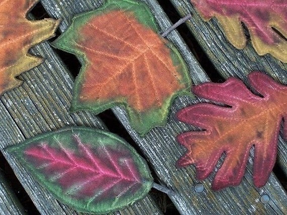 Primitive Fall Leaves Scatter Ornies E-Pattern