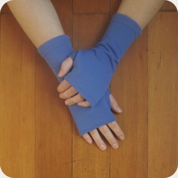 Light Blue Fingerless Gloves by VIOLETTDRAKT on Etsy