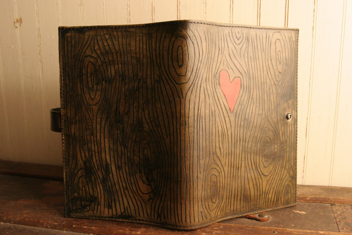 Leather Journal Nice pattern with wood grain and heart