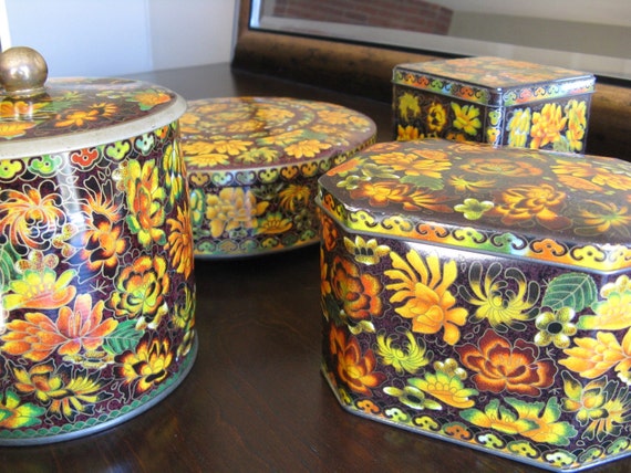 Items similar to Vintage Daher Tins 11101 - Floral Set of Four on Etsy