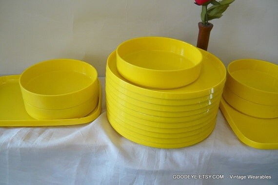 Vintage Mod Yellow PLATES TRAYS BOWLS Plastic Melamine