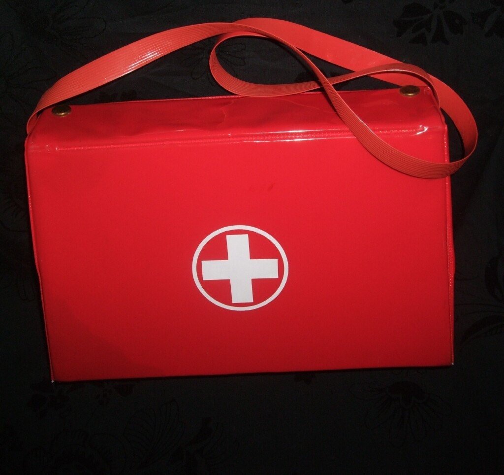 VINTAGE BLUE BOX TOY MEDICAL KIT