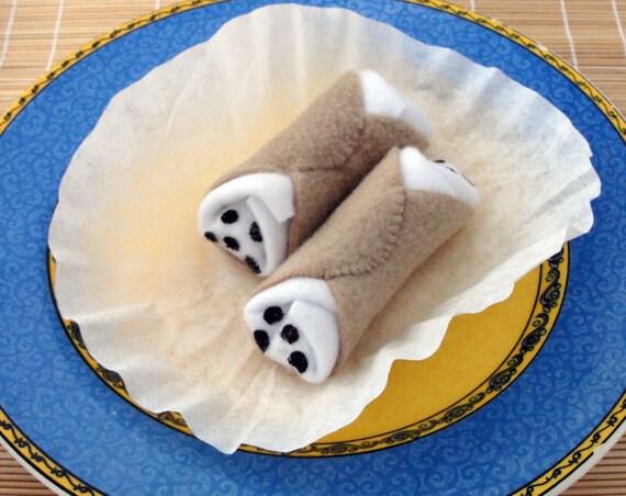 Catnip Cannoli cat toy by SquidStuffis on Etsy