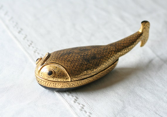 vintage wooden trinket box koi fish by ModishVintage on Etsy