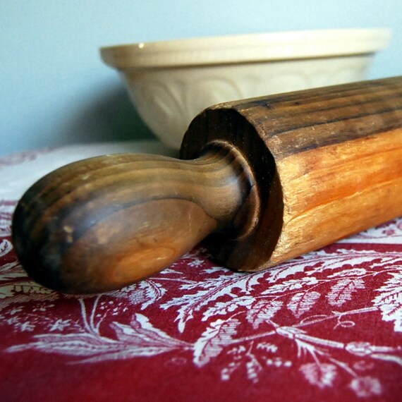 Vintage Solid Wood Handmade Rolling Pin Early 1900s
