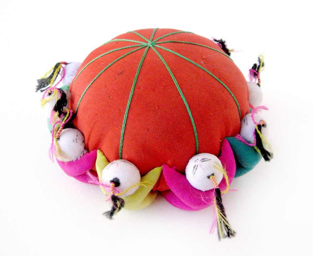 Vintage CHINESE Pin Cushion