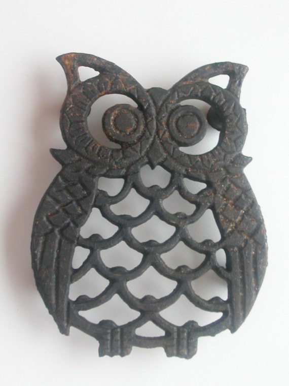 Small Cast Iron Owl Trivet
