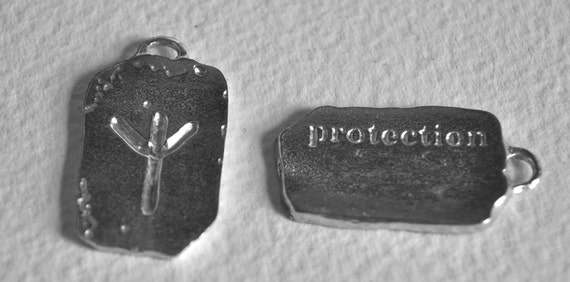 Rune / Norse / Celtic / Gallen Protection Symbol Pendant