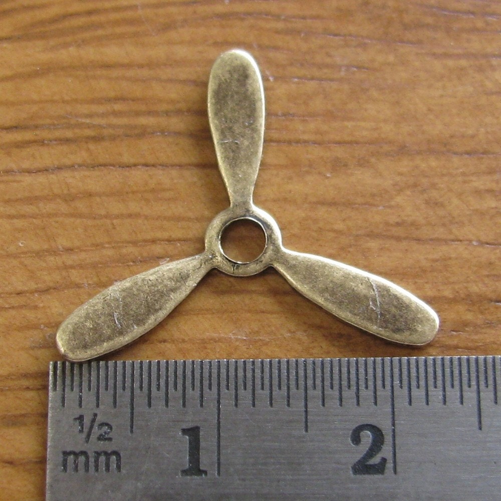 6 Antiqued Brass Airplane Propeller Steampunk Jewelry Findings
