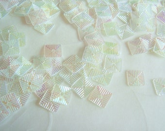 New item 7g of 8x5 mm Side Hole Oval Sequins in Metallic