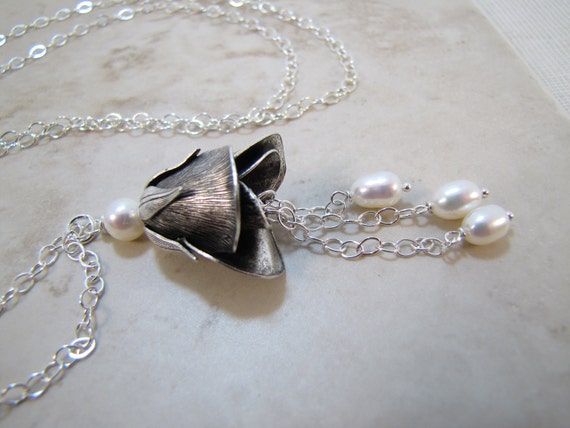 Tulip And Pearls Sterling Silver Necklace