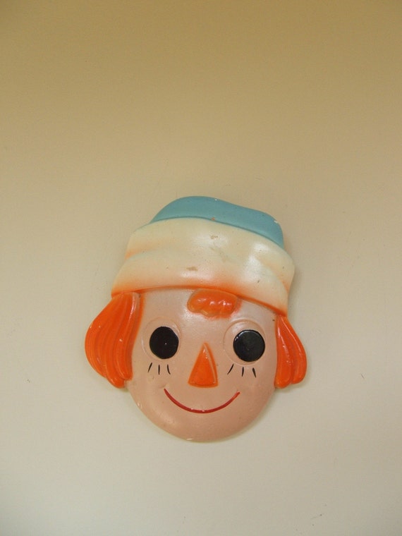 Raggedy Andy Chalk Ware Wall Plaque by lookonmytreasures on Etsy