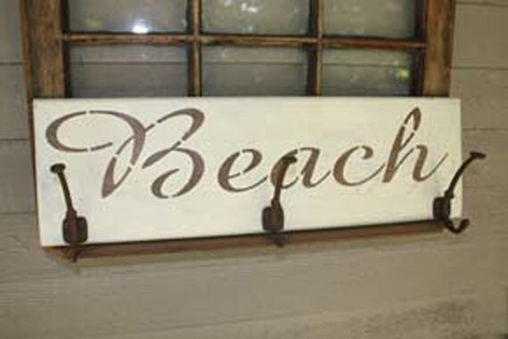 Items similar to Wood Beach Sign with Hooks on Etsy