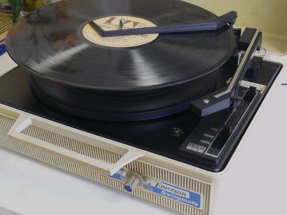 Emerson SwingMate Automatic Record Player