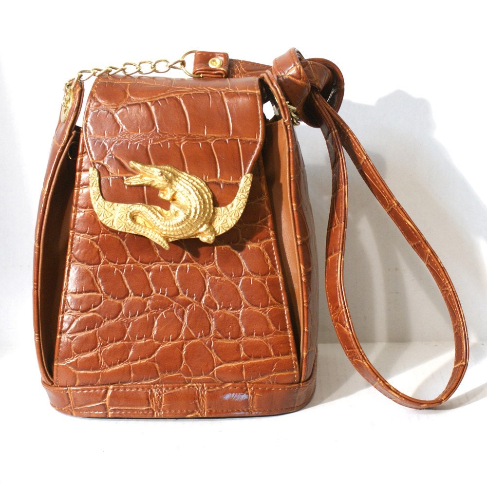 Vintage Unique Gold Alligator Purse Chain Strap Detail