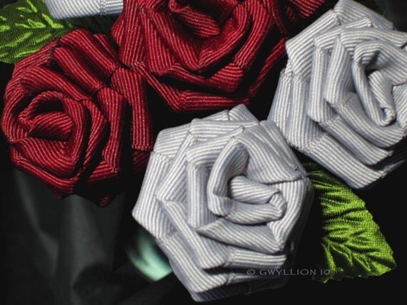 Lovely Red Grey Rose Bouquet