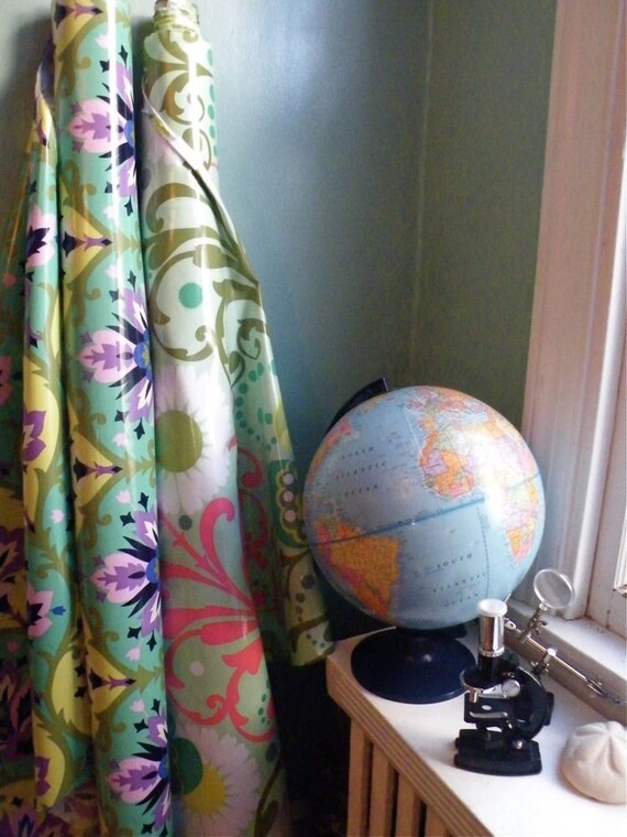 Amy Butler LOVE Oilcloth/Laminated Cotton in Trumpet Flowers