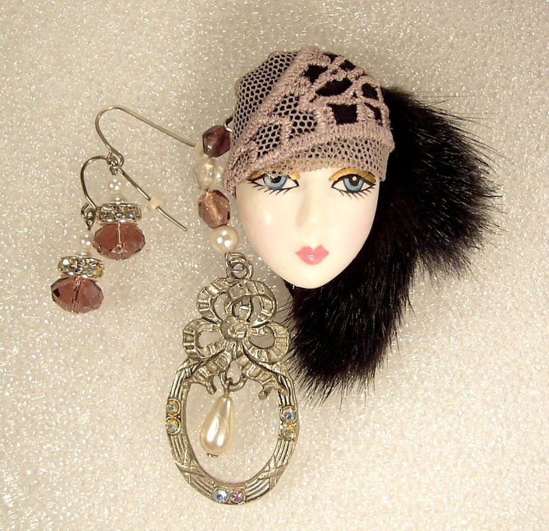 1000+ images about Brooch/Pin Ideas on Pinterest | Jewelry, Doll face ...