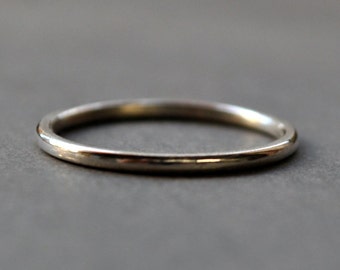Ring. Modern Contemporary Simple Sleek Elegant Design.