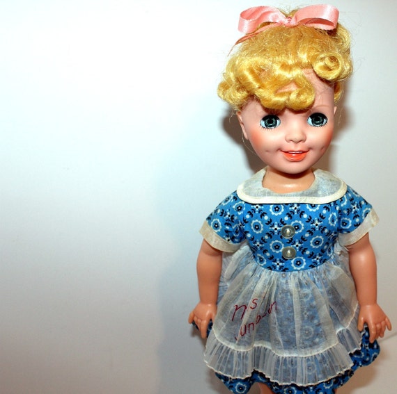 Vintage Miss Sunbeam Doll Eegee Bread Bakers Advertising