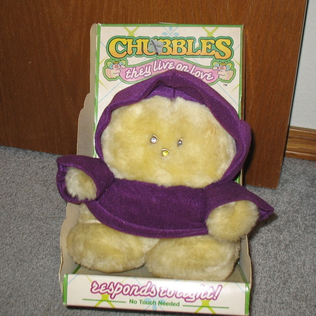 1985 Chubbles Plush Light Responding Battery Operated Toy in