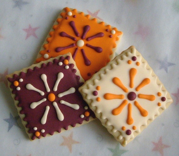 Items similar to Scallop Square Decorated Cookies - Square Decorated ...