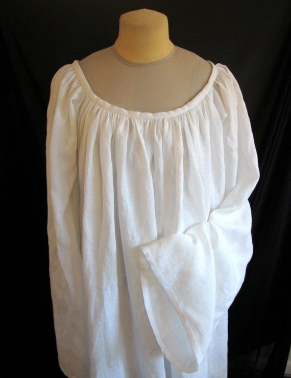Italian Renaissance Chemise Linen Romantic 16th by Redthreaded