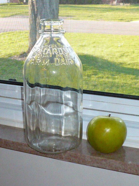 Richardson Farm Dairy milk bottle Pontiac by AusableRiverTrader Richardson Farm Dairy milk bottle Pontiac by AusableRiverTrader