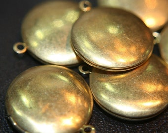 Small round locket | Etsy