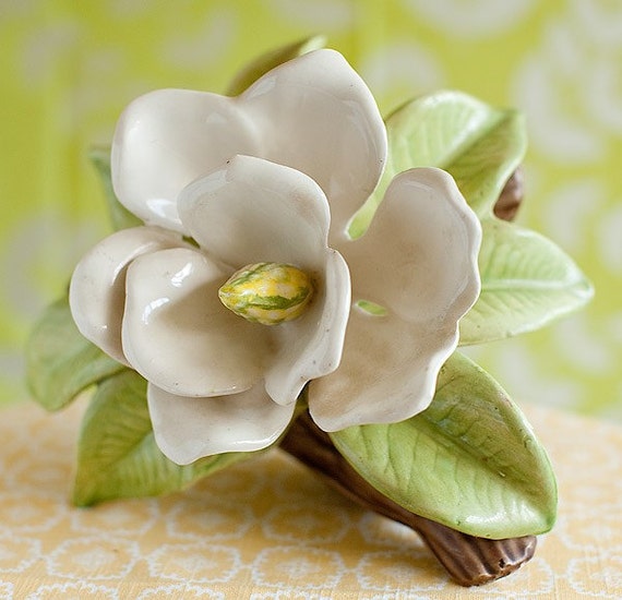 Vintage Ceramic Magnolia