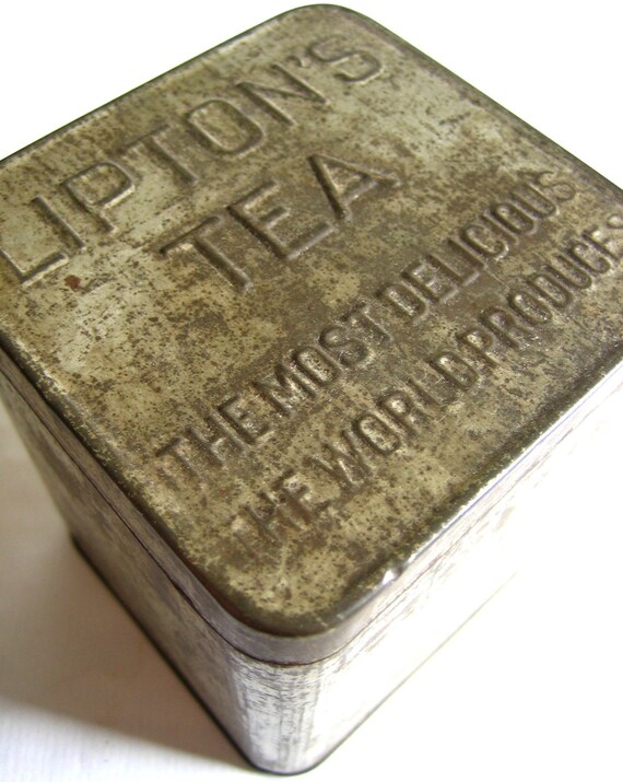 Vintage Tin Box Lipton's Tea Planter Ceylon