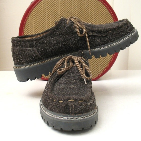 Vintage men's/women's Sisley shoes