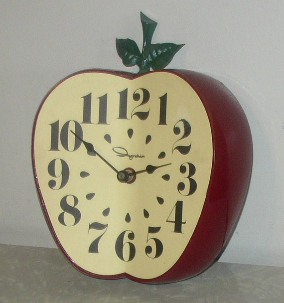 Vintage Ingraham Red Apple Clock