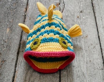 Crochet Fish Hat Pattern and Tutorial by Salowicious on Etsy