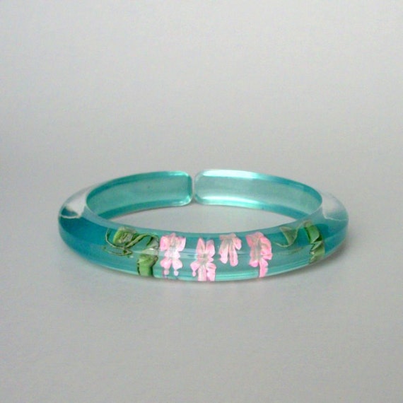 Vintage Reverse Carved Lucite Bracelet 1940s Post War