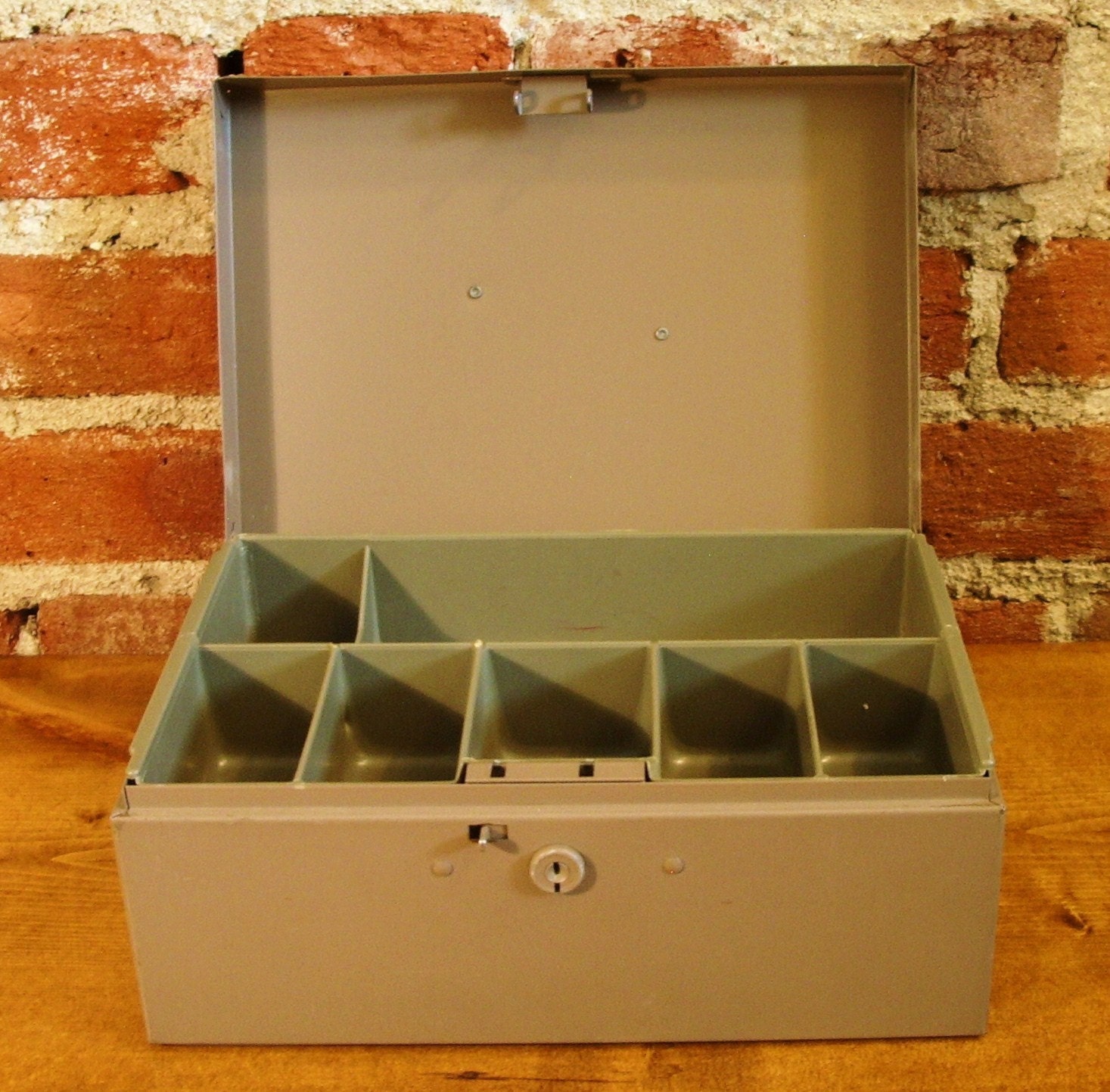Vintage Cash Box- Perfect for Craft Fairs & Small Vendors – Haute Juice