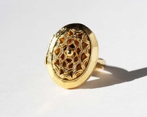 Popular items for locket ring on Etsy