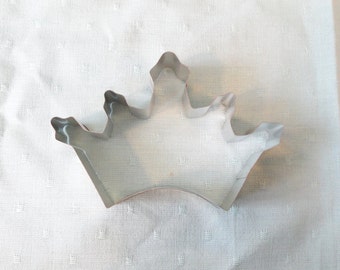 Crown cookie cutter | Etsy