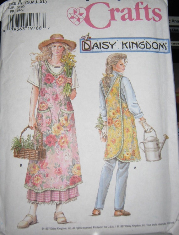 Simplicity 7481 Womens wrap Apron pattern in 2 Lengths sz S