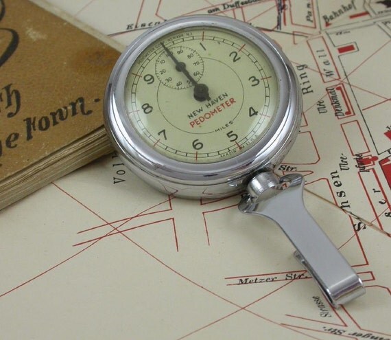 New Haven Vintage Mechanical Pedometer. Circa 1950-1960s.