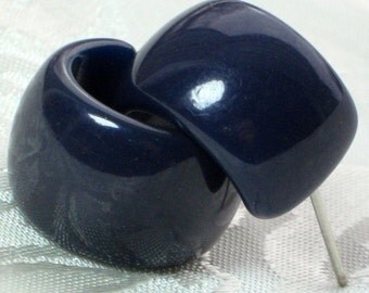 Blue bakelite | Etsy