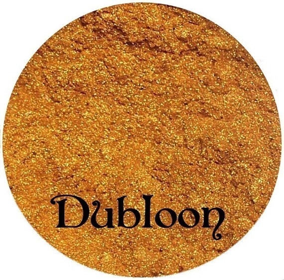 DUBLOON Gold Eyeshadow Makeup