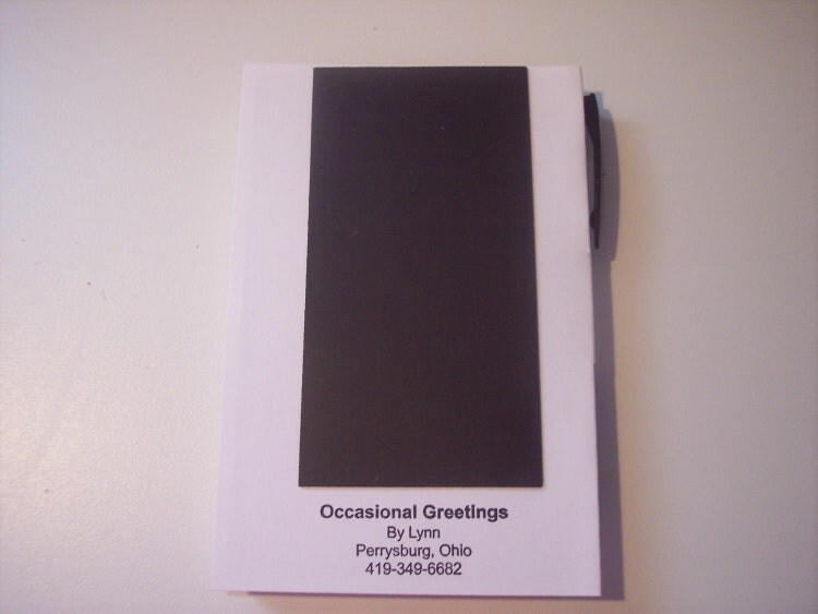 Daisy Magnetic Note Holder with 3x5 pad and Gel Pen by schu0808