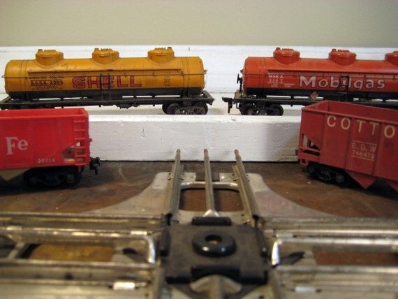 Vintage Shell Mobil Gas Tanker Train Cars 4 plus by samandchris