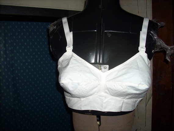 2 Vintage Exquisite Form Cotton Pin Up Bullet Bra 36b
