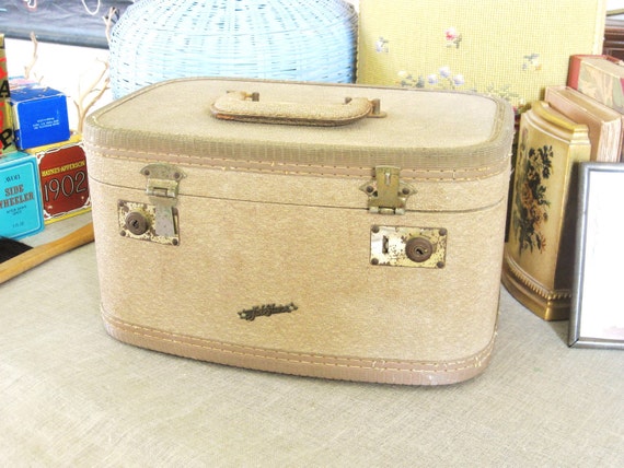 Vintage Train Case w/ Decoupage Lining Classic Vintage